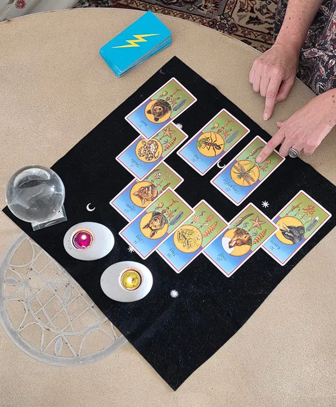 טארוט, קלפי טוטם ומפות אישיות - אפרת - רוקחות והתפתחות